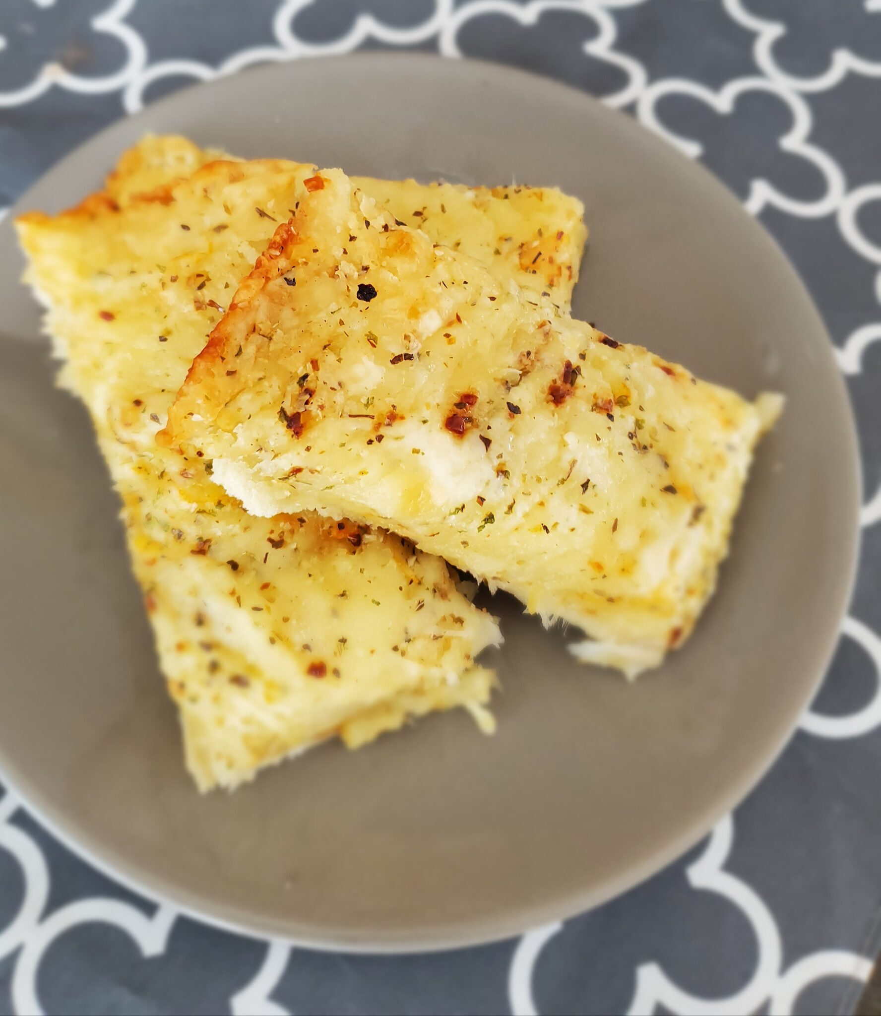 Easy Copycat Italian Cheese Bread Recipe - Burnt Apple
