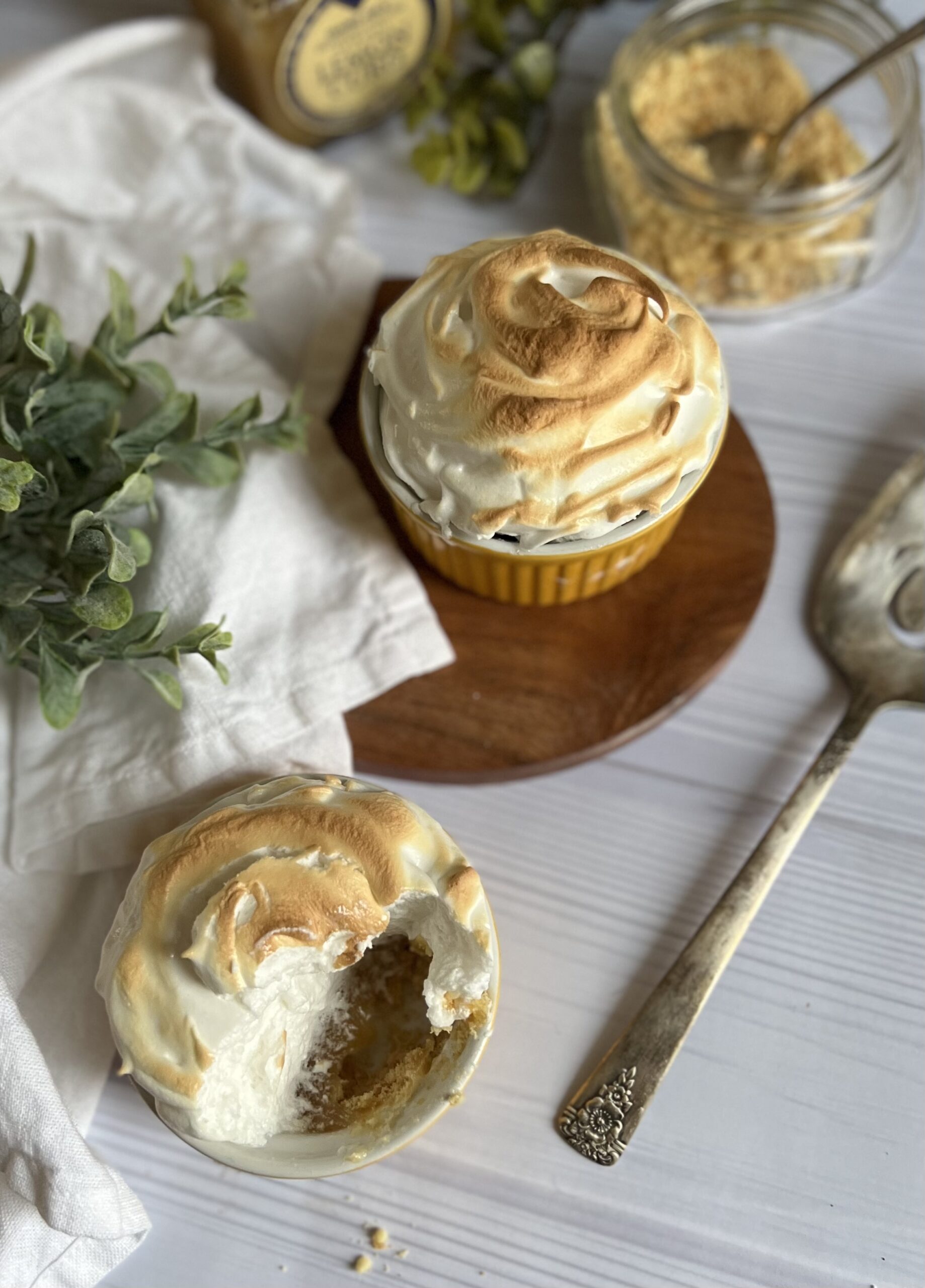 Easy Lemon Curd Meringue - Burnt Apple