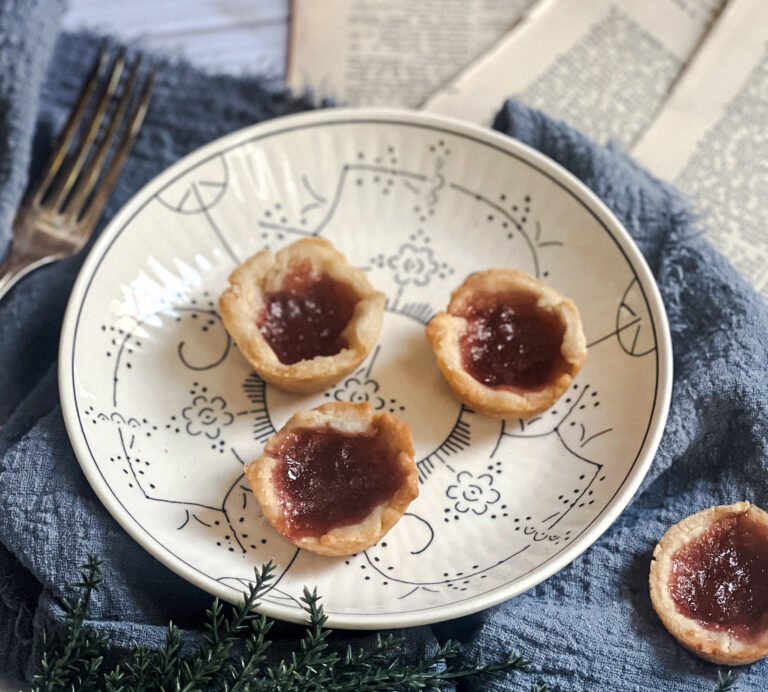 Guava Cream Cheese Tarts - Burnt Apple