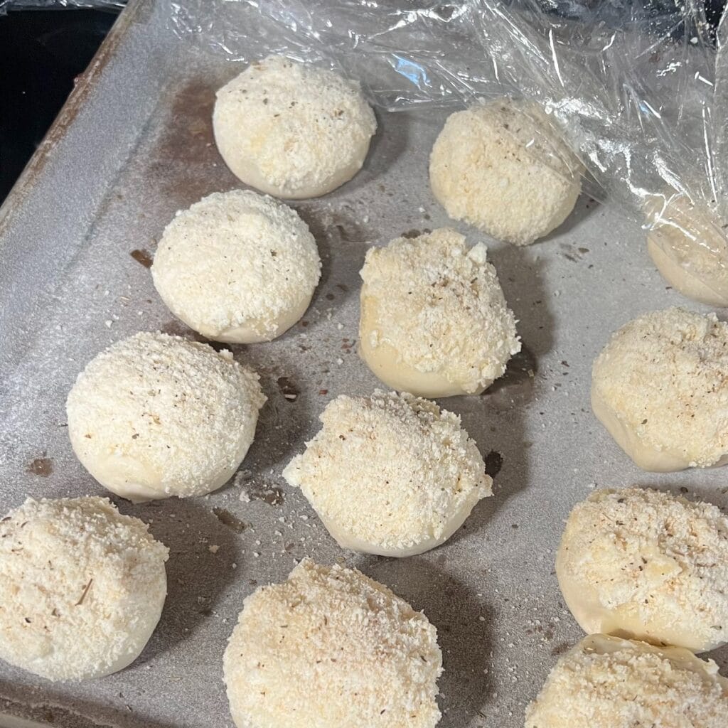 Magleby's Garlic Dinner Rolls - Burnt Apple